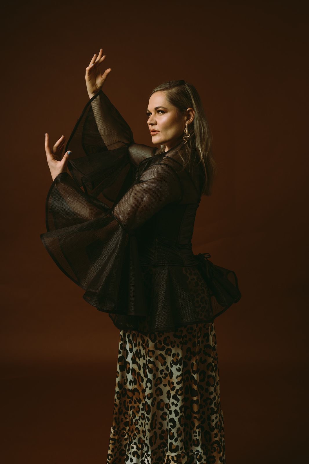 Voice-over artist, model & actress – Sigi Makeup | Sigrid Shaw Artist